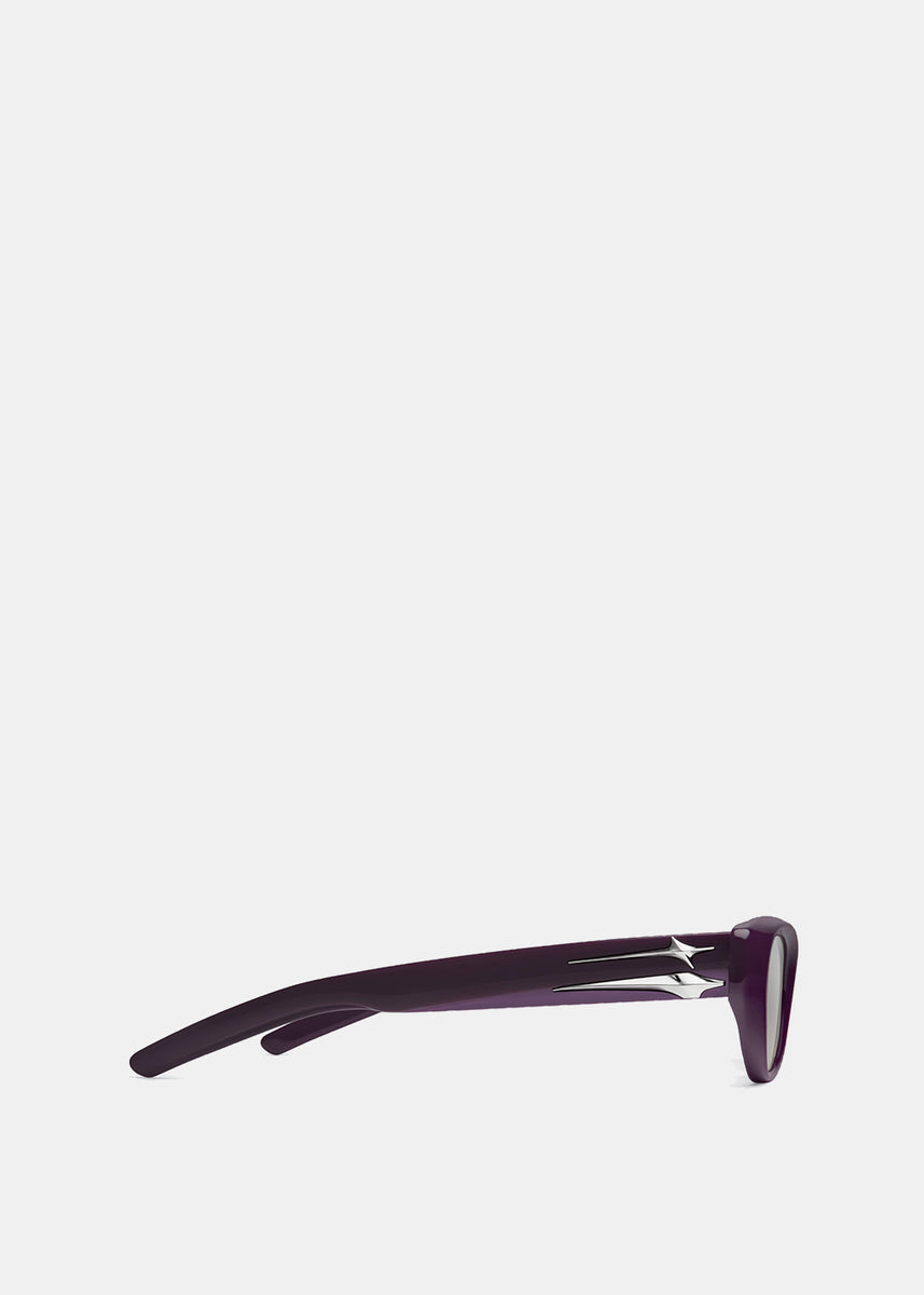 Red Verse R9 Star-Detail Cat-Eye Frame Sunglasses | LEISURE CENTER