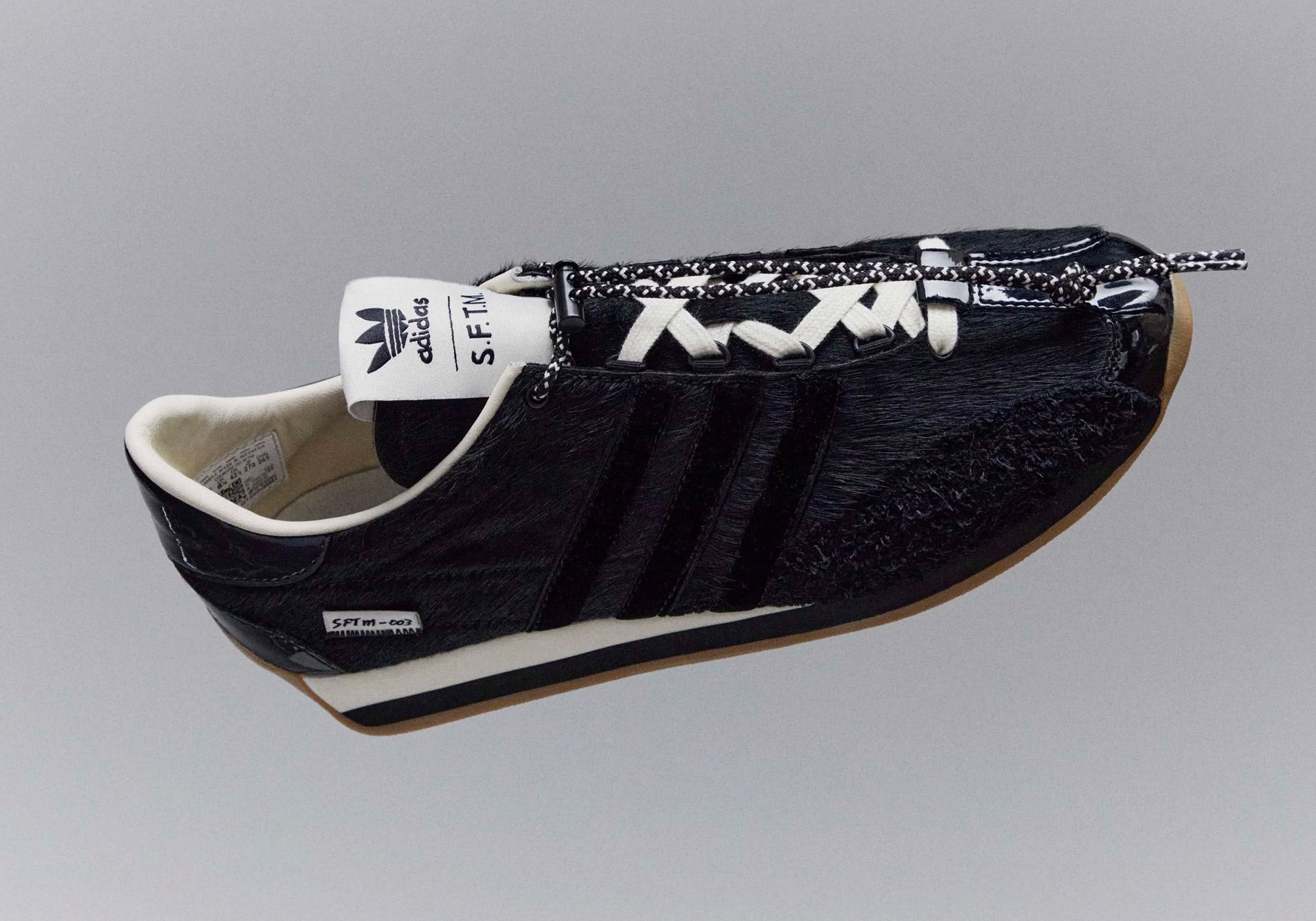 LEISURE CENTER | Luxury Fashion, Design, and Beauty